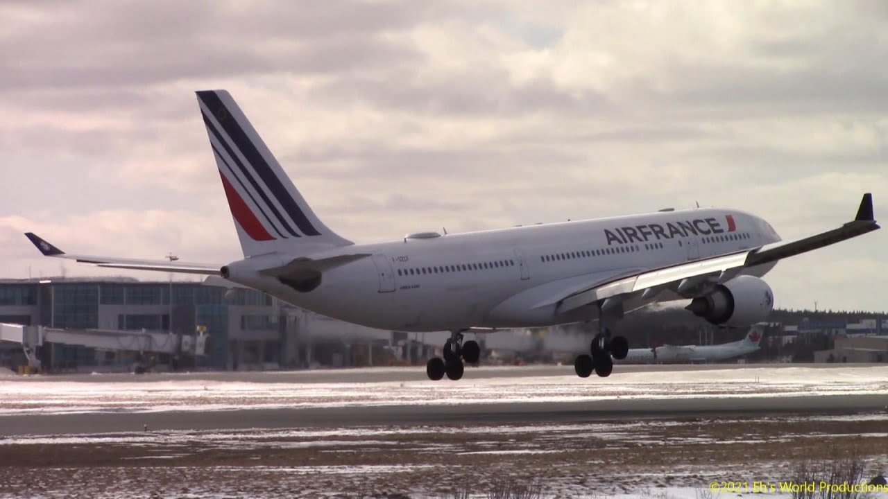 Air France AFR498 Airbus A330-203 F-GZCF Diversion Landing RWY34 at YYT ...