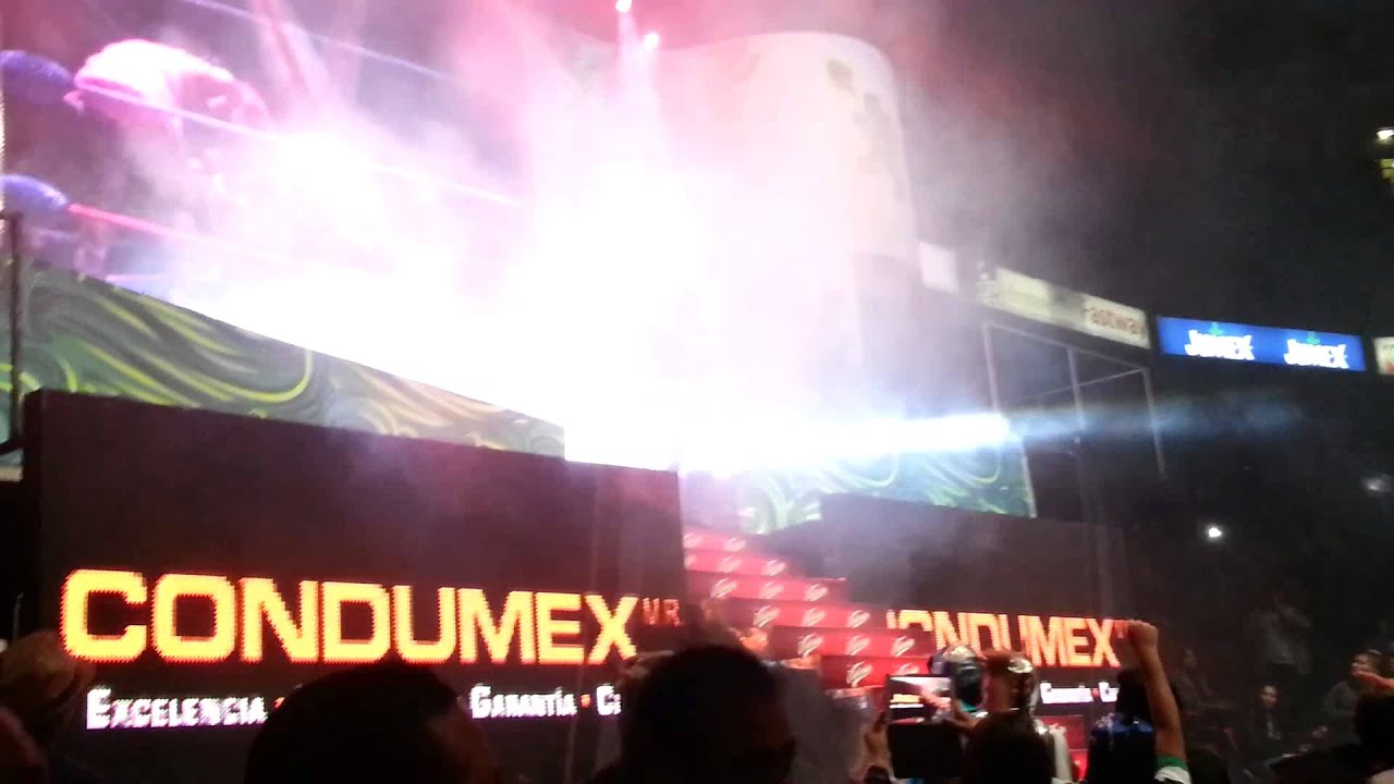 Ephesto y Mephisto entrada CMLL - YouTube