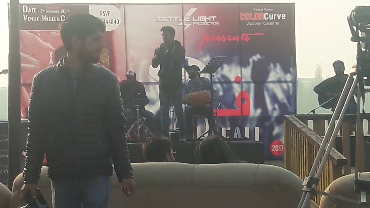 Aaqib Asadullah Kashmiri Singer|At nigeen club - YouTube