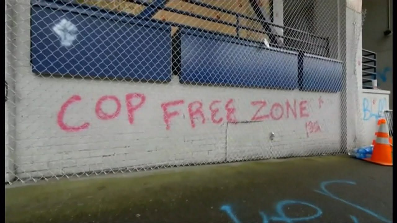 Black Lives Matter protests - 'Cop Free Zone' in Seattle (USA) - BBC ...