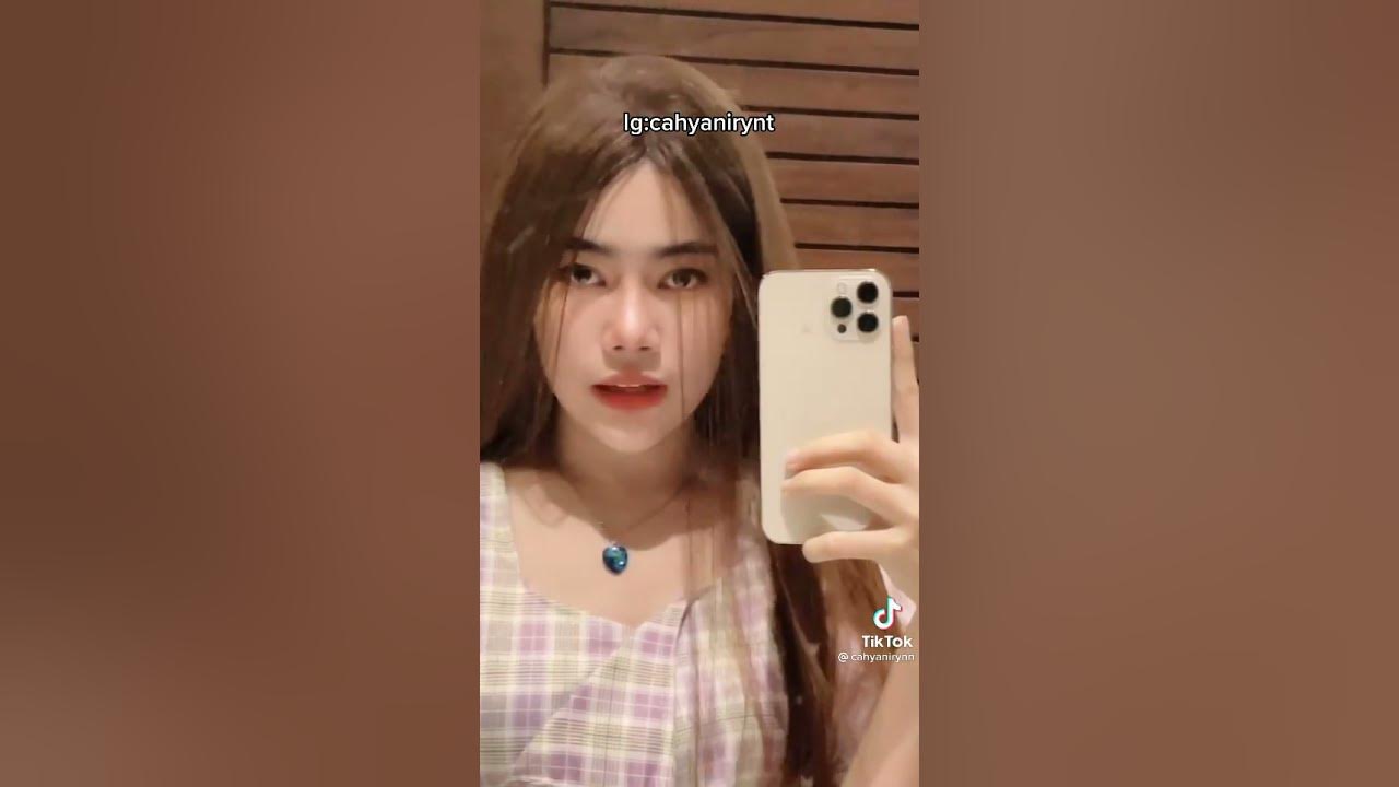 Tik tok cahyaniryn terbaruu !! - YouTube