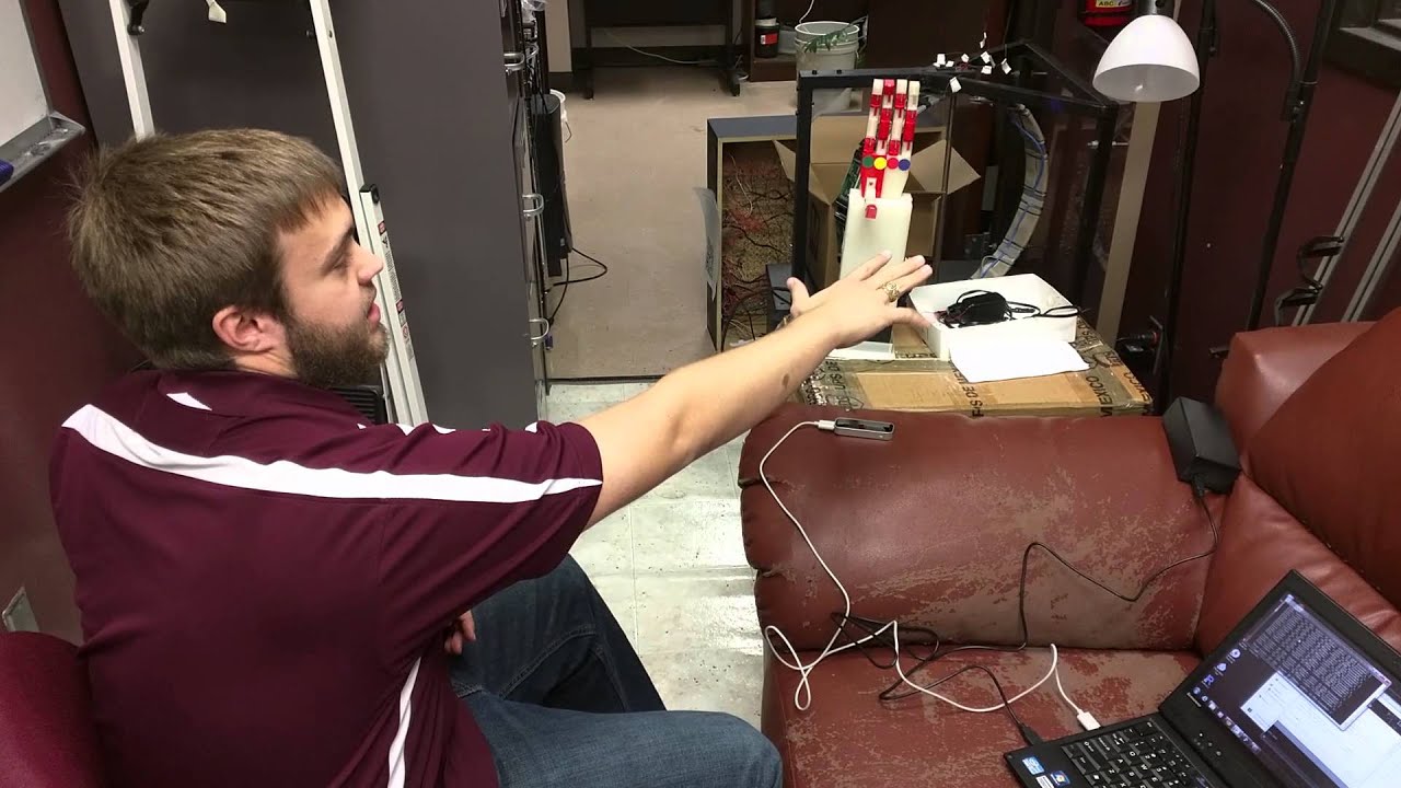 Robot Hand Mimicking Gestures - YouTube