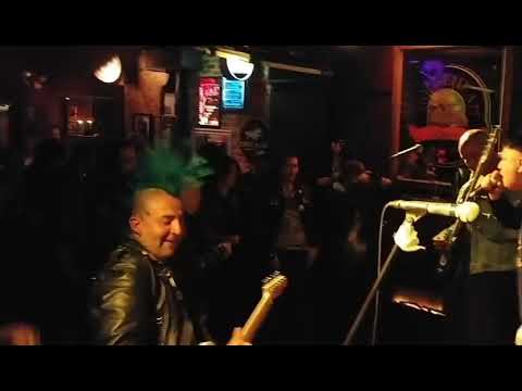 Ignorantes - Live in Québec City - YouTube