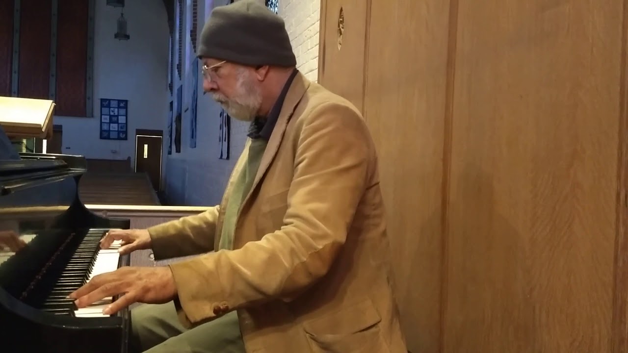 "Brian's Song" - Andy Pope at the Piano - YouTube