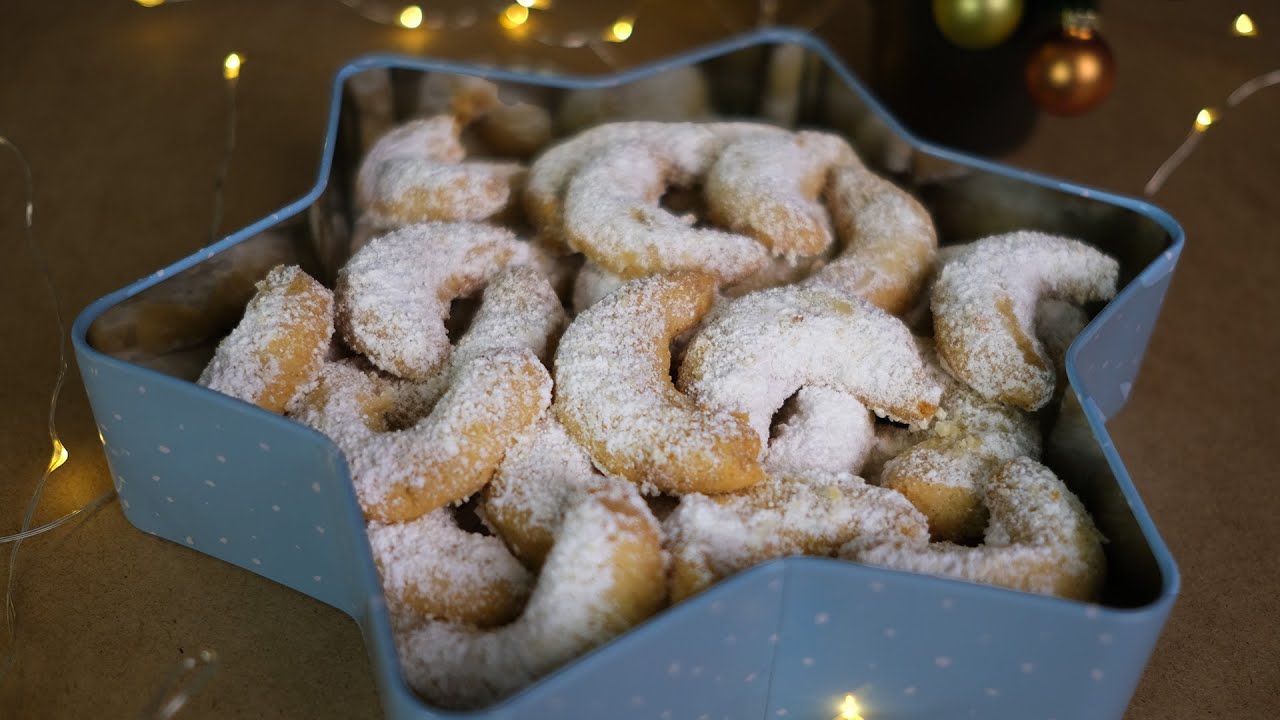 Vanilla Crescent Cookies - The german classic Vanillekipferl - YouTube