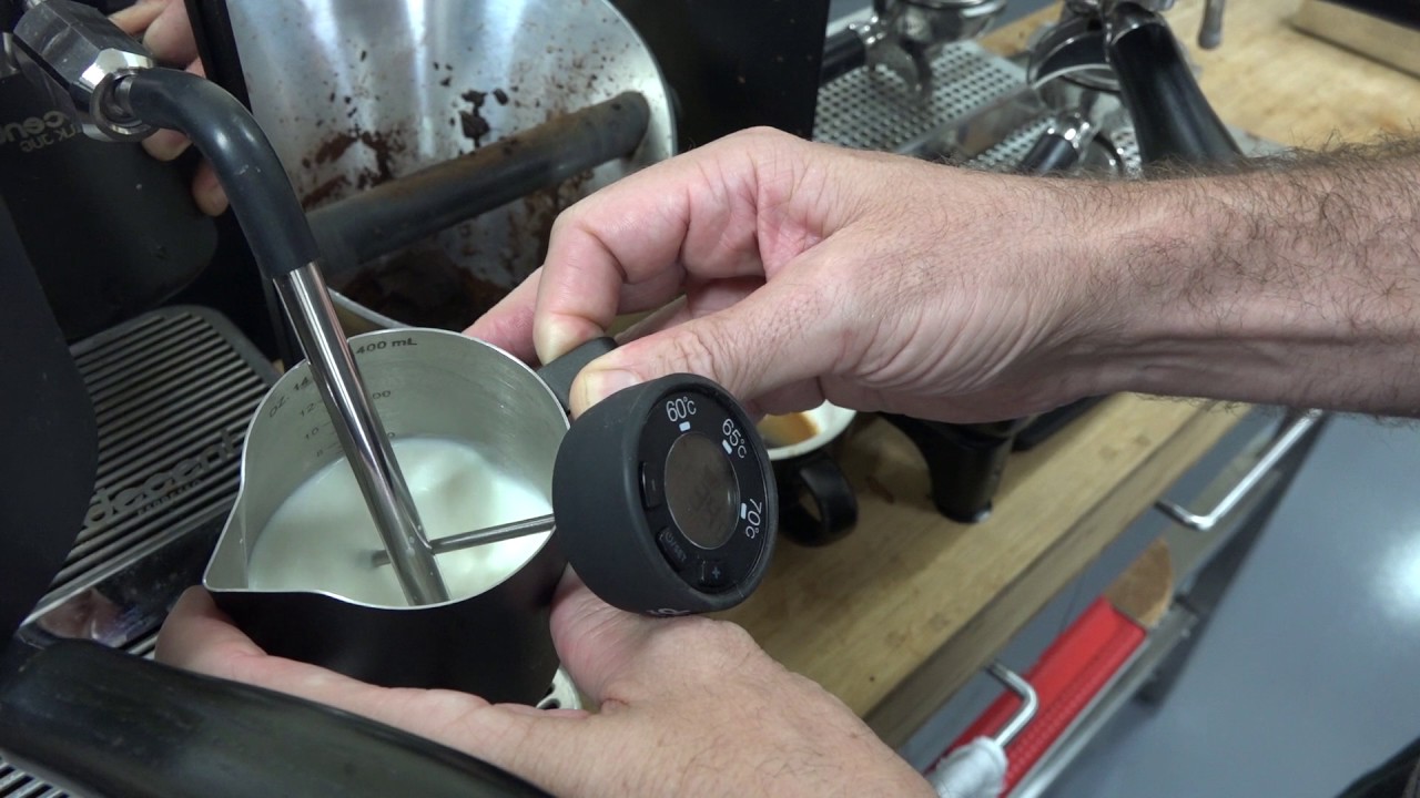 Basic lesson on steaming milk - YouTube