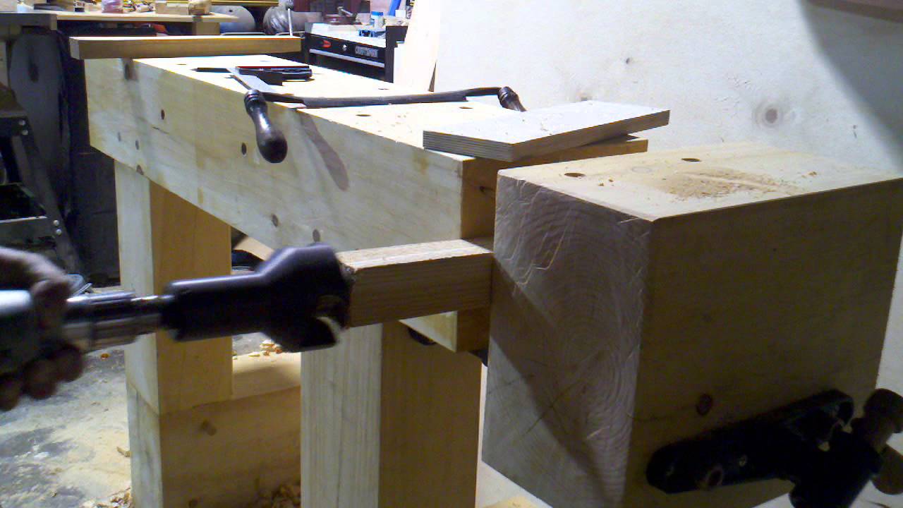 Cuttting a round tenon for shaving horse legs - YouTube