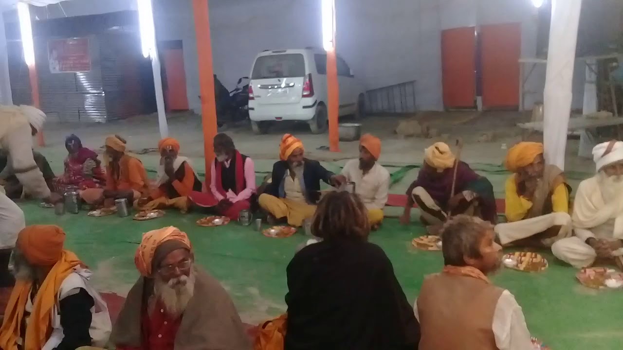 Prayag kumbh me santo ka suvagat saket dham bada bhakt maal - YouTube