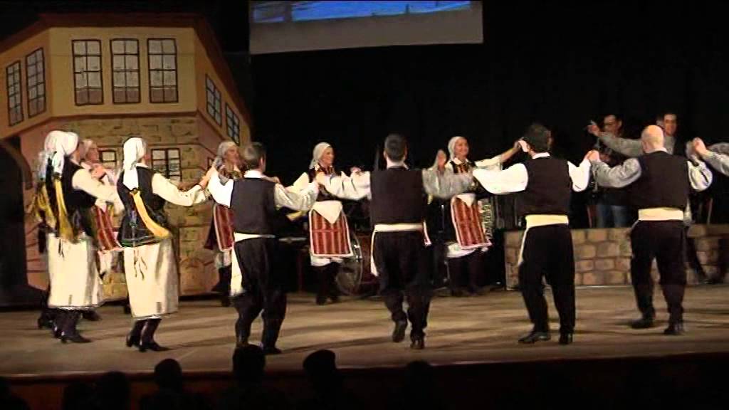 Greek Folk Dances - Pyrsos Naoussa - YouTube