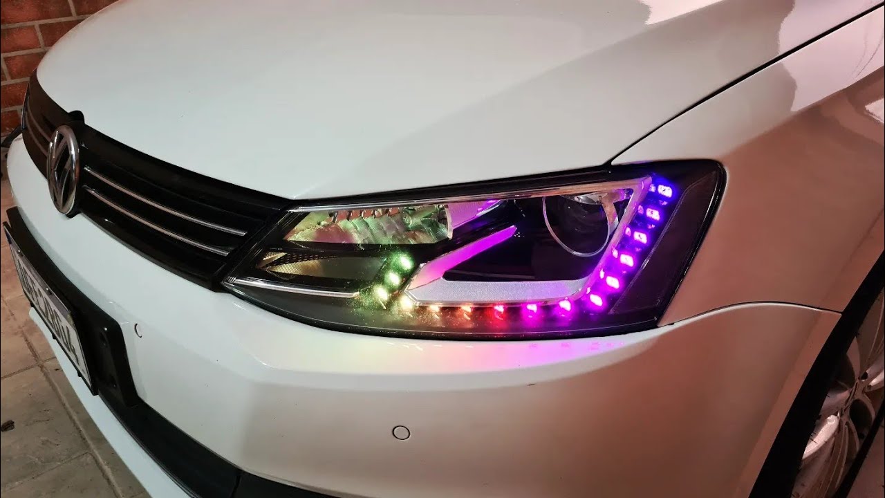 Faróis Volkswagen Jetta MK6 + Upgrade DRL RGB Ghost - YouTube