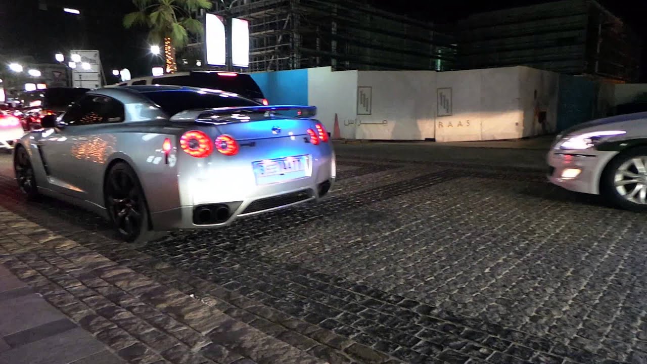 6 Nissan GT-R on "The Walk" Jumeirah Beach Dubai 1080p - YouTube