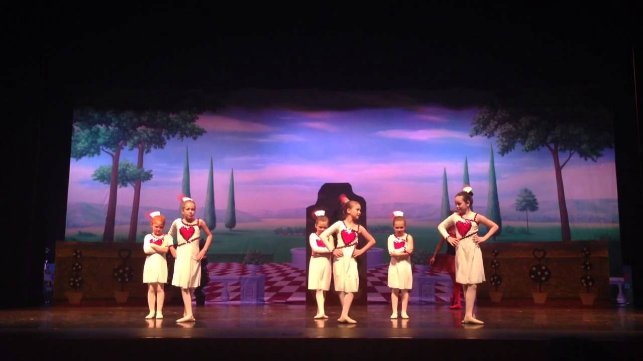 Cards Dance from Alice in Wonderland - YouTube