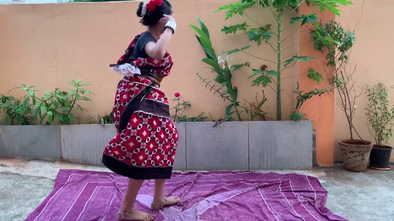 sambhal puri dance by jiya mathur #odishafolk - YouTube