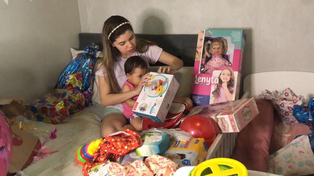 Abrindo Os Presentes De AniversÁrio Youtube