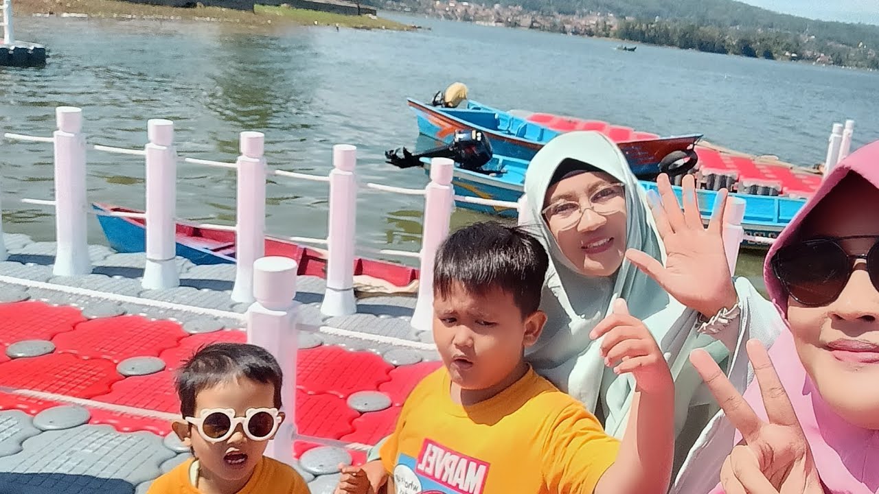 WADUK DARMA & KUKUPU PANENJOAN , NAIK PERAHU KELILING WADUK - YouTube