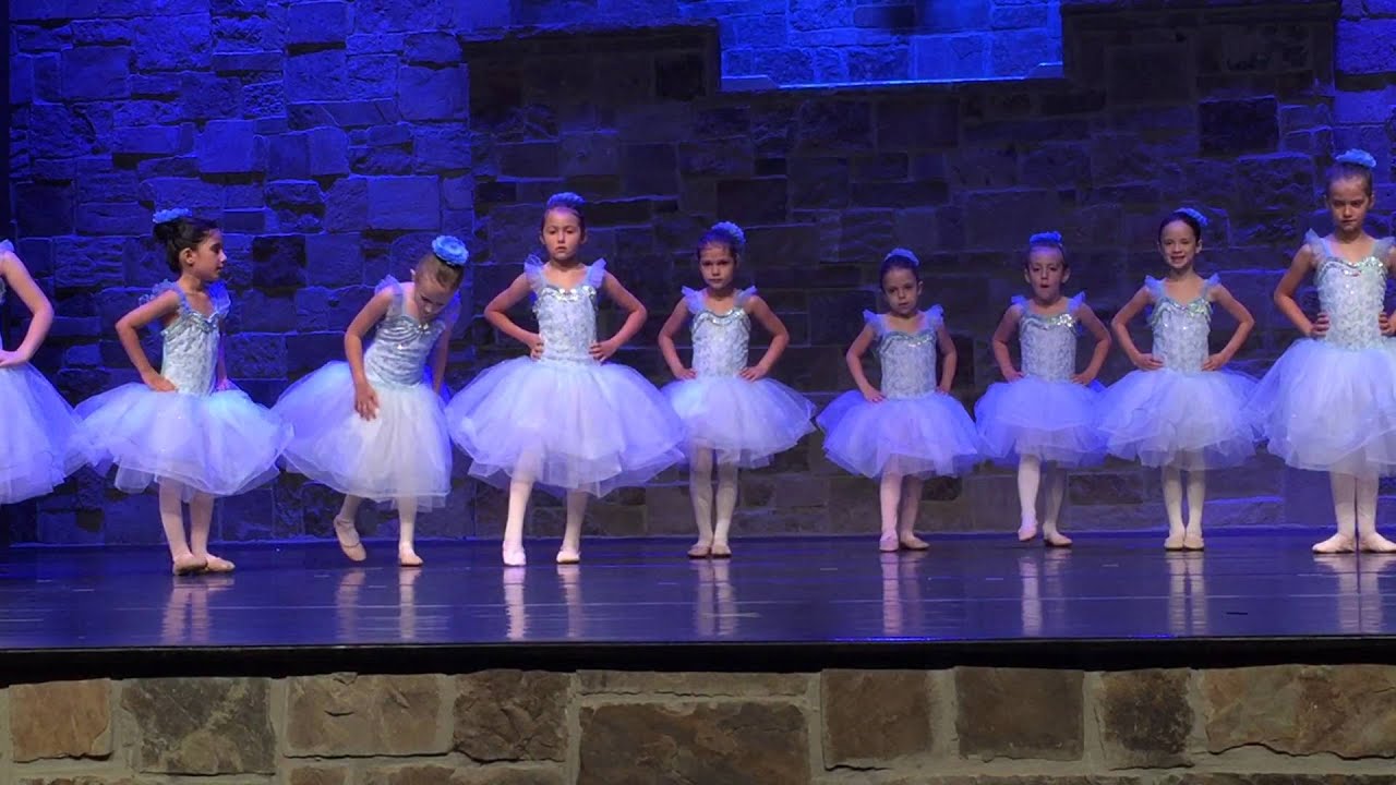 Isabelle's First Ballet Recital - YouTube