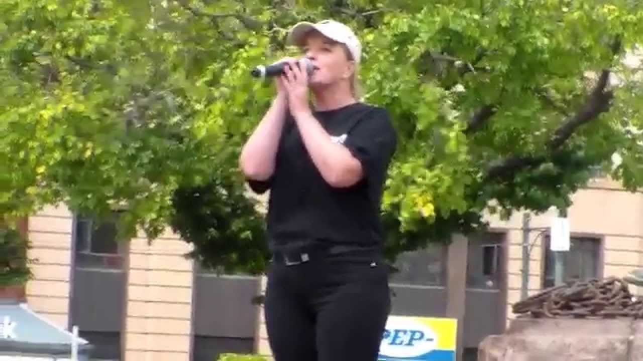 Sunette Bridges sing Ek skryf 'n Brief en Genoeg 080415 - YouTube