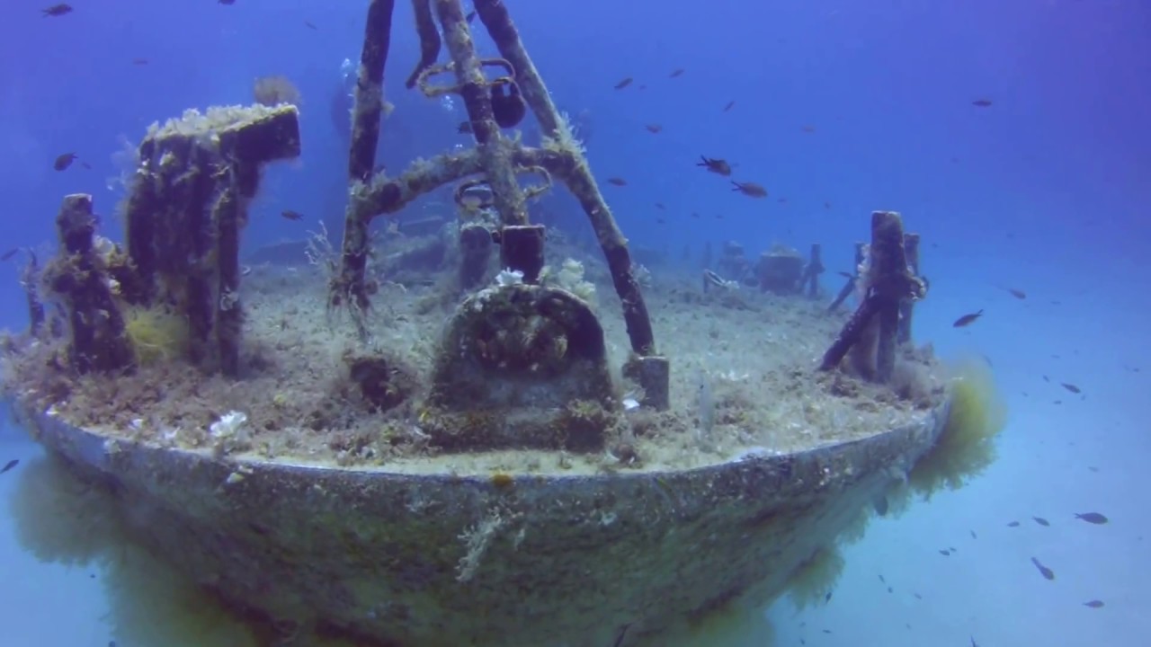 P31 patrol boat wreck - Gozo, Maltese Islands - YouTube