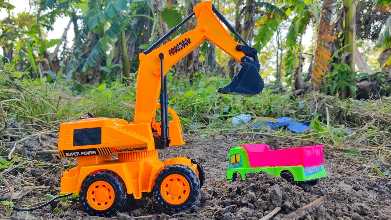 JCB 3dx Backhoe Loading Pond Murum in Tata 2518 Truck and John Deere ...