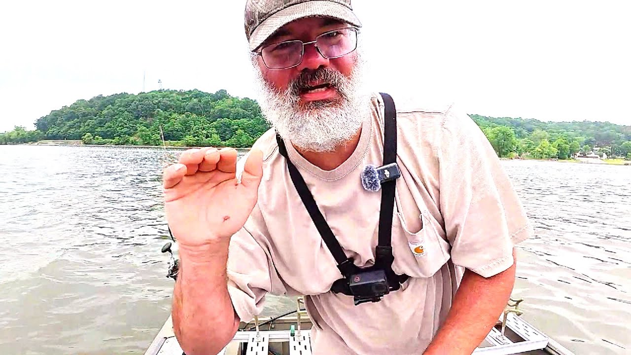 An Easy Way to Catch Catfish in the Summer - YouTube