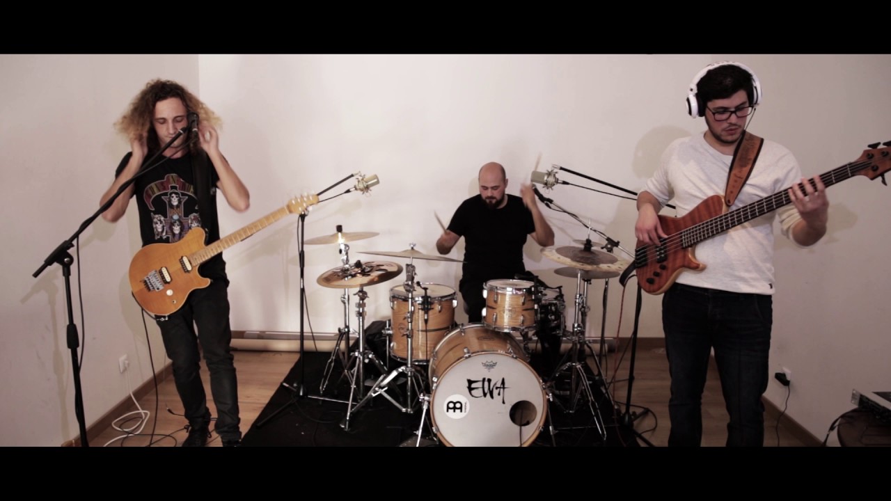 Andre Antunes - Psycho (Muse) - YouTube