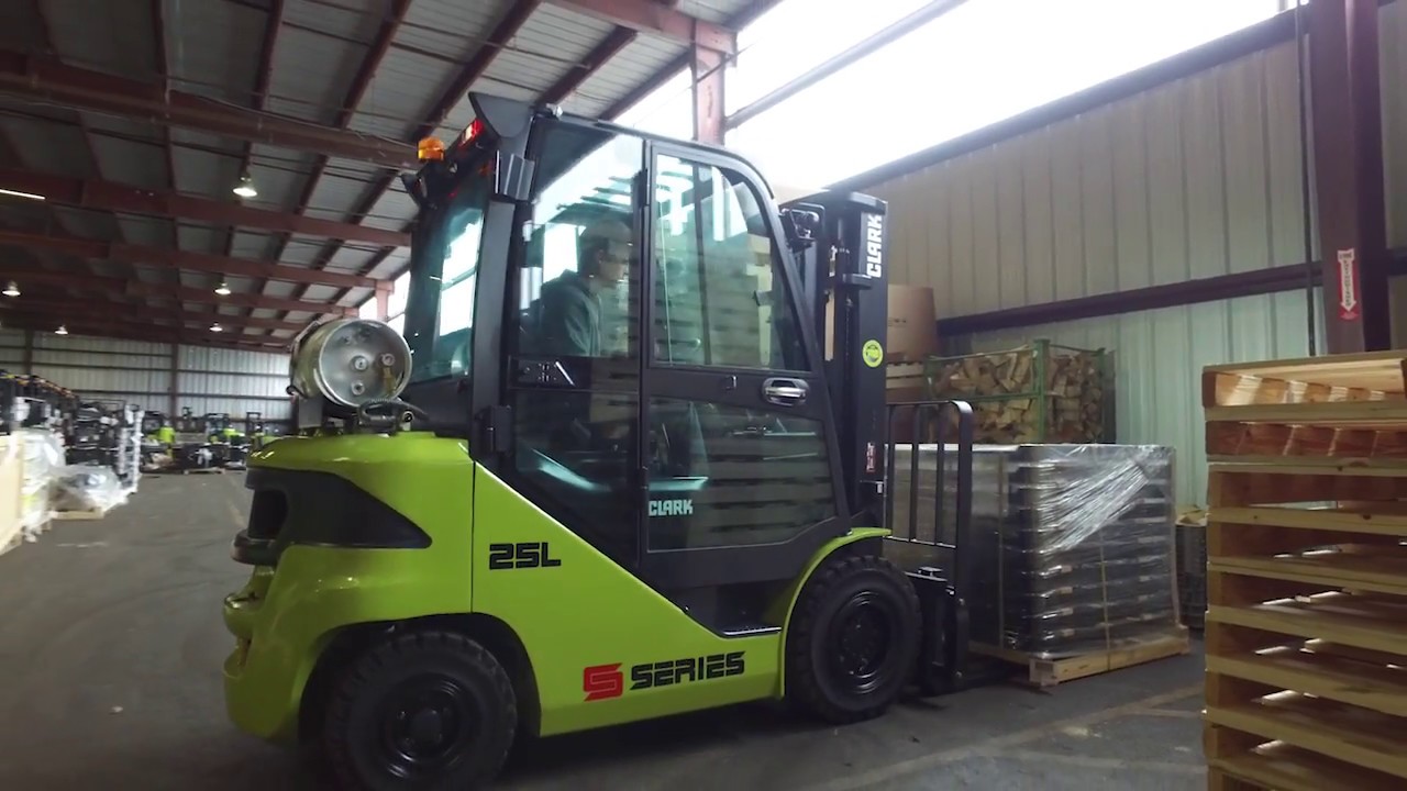 Clark S32C Forklift: Specs & Dimensions | AllMachines