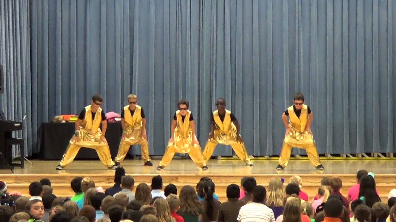 Fourth Grade Talent Show Day - "Can't Touch This" - YouTube