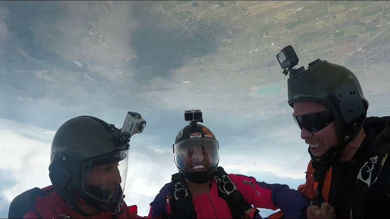 tracking skydives with freefly exits! - YouTube