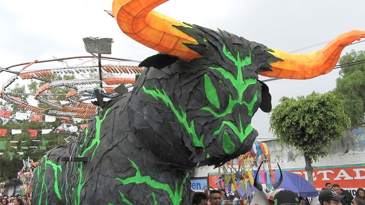 Quema de la Vaca Toro Radioactivo Barrio Texcalco 5 Mayo 2018 Santa ...