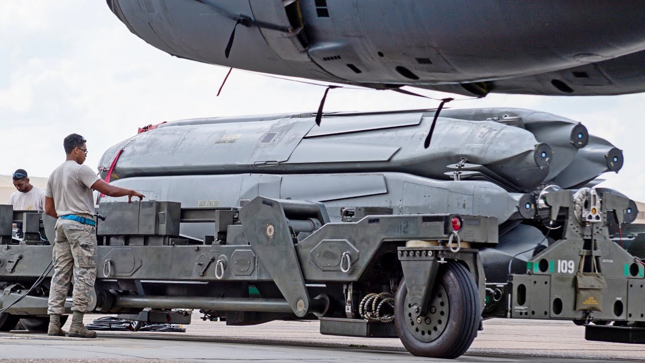 AGM-86 Nuclear Cruise Missiles and B-52 Stratofortress Bombers. - YouTube