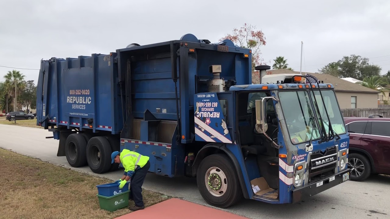Republic Services Mack LEU Heil Recycler 2000 - YouTube