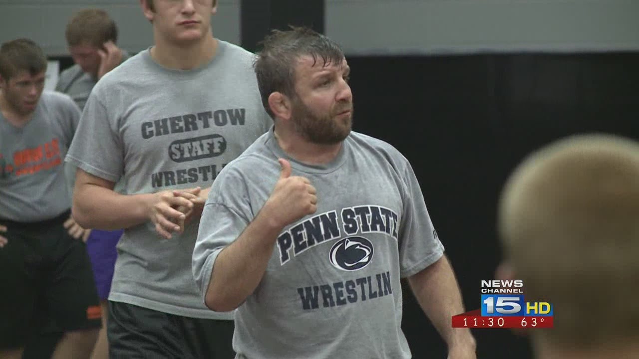 Ken Chertow holds wrestling camp at Indiana Tech - YouTube