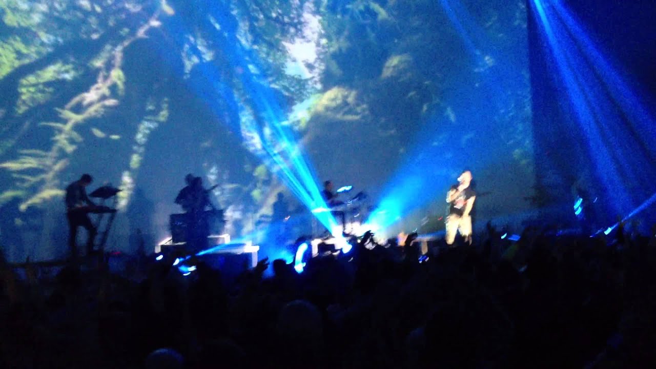 SEL "Aš žiūriu į tave, pasauli " 20-mečio koncertas Kauno sporto halėje ...