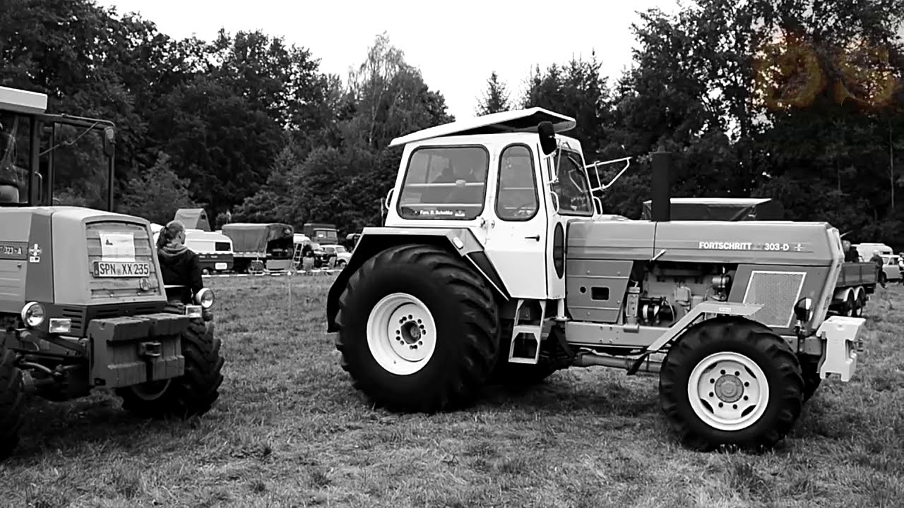 Einparken mit dem ZT 303-D in s/w - YouTube