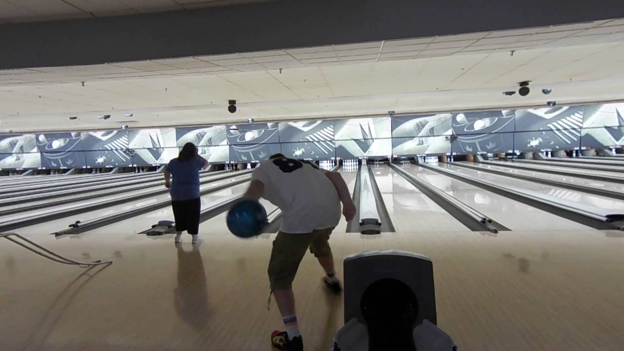 Tim, bowling special olympics - YouTube