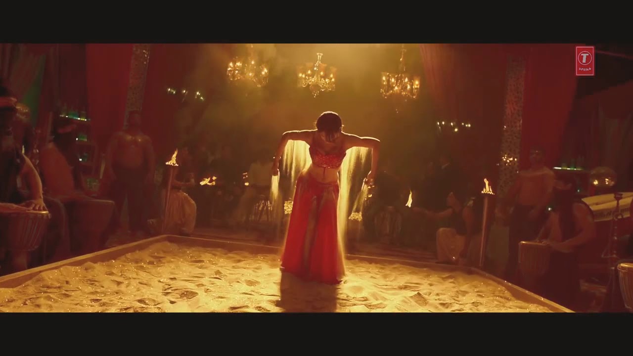 Dilbar song - YouTube