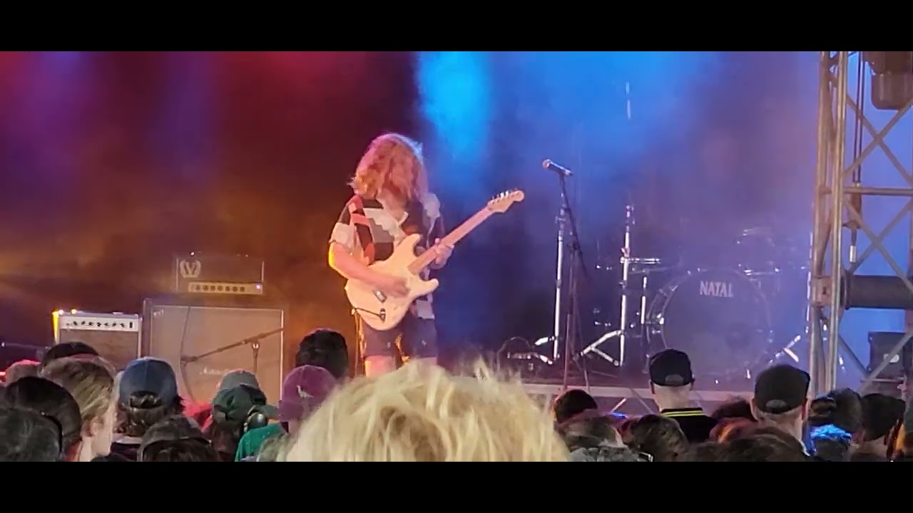 Alpha Male Tea Party - Leather Diamond live at ArcTanGent 2022 (#2/4 ...