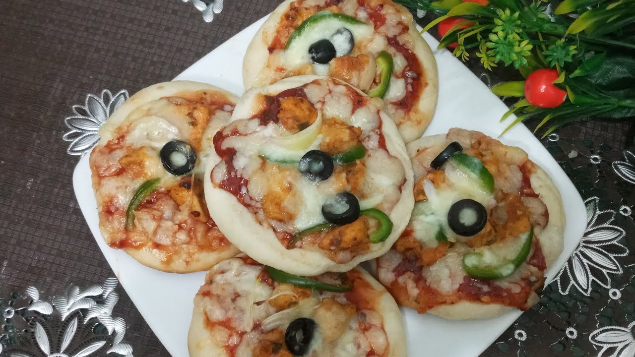 Bakery Style Mini Pizza Without Oven|Chicken Pizza Recipe|Pakistani ...