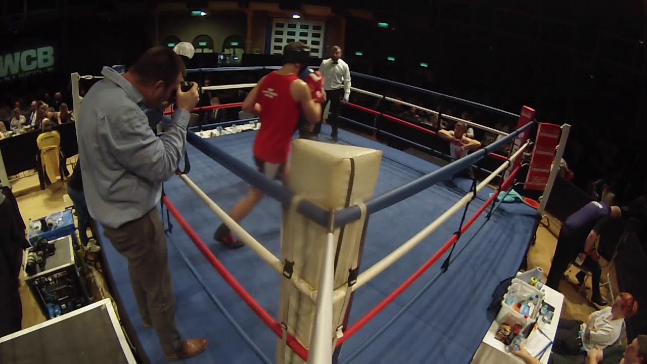 Ultra White Collar Boxing | Bournemouth Ring 2 | Ben Cowie VS ...