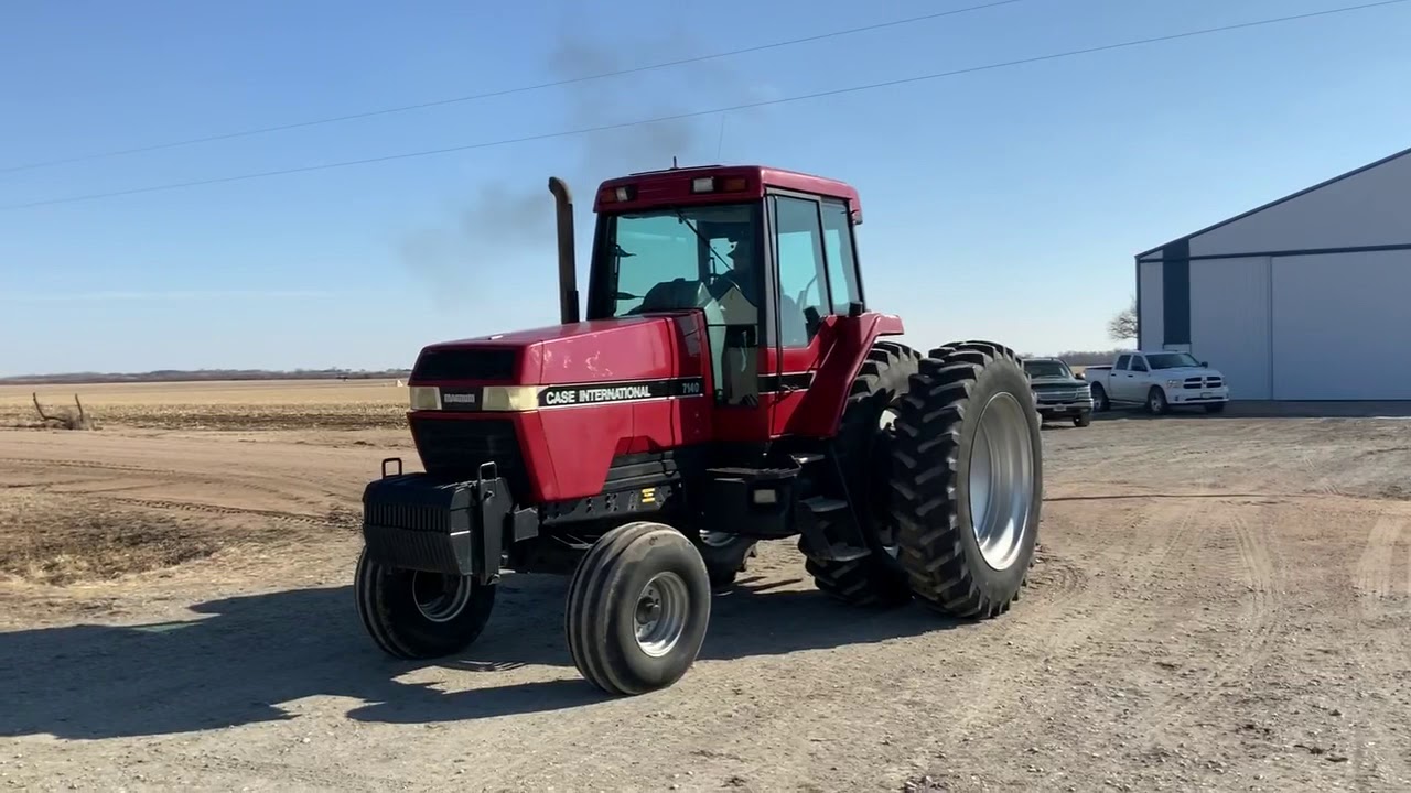 Case IH 7140 - YouTube