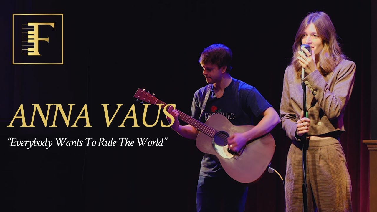 Anna Vaus Performs "Everybody Wants To Rule The World" At Feinstein's ...