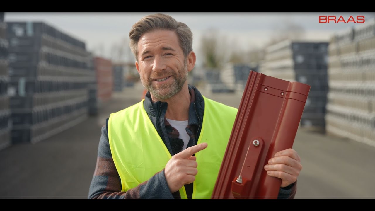 BMI BRAAS Photovoltaik Modulstütze - YouTube
