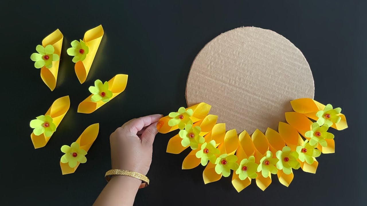 Beautiful and Easy Paper Wall Hanging / Paper Craft For Home Decoration ...