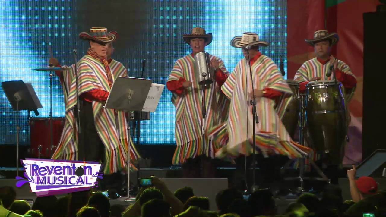 Reventón Musical: Guacharacos de Colombia "Cumbia de los Kiss" - YouTube