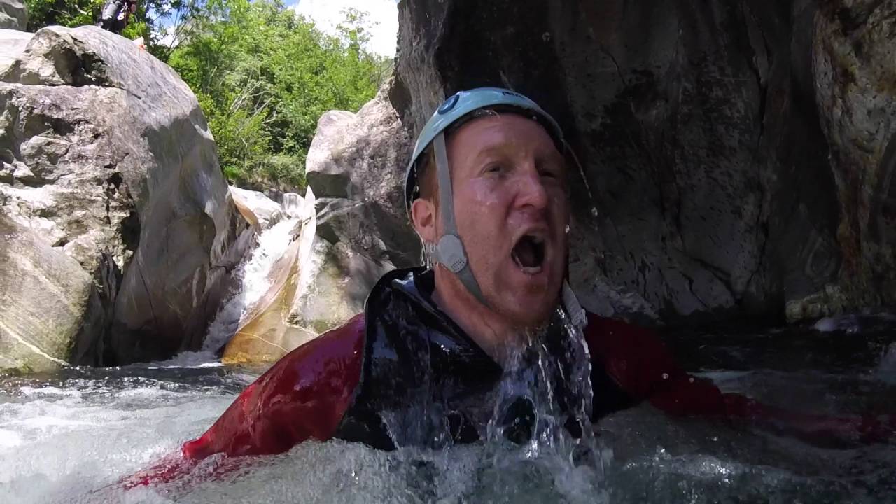 Heli Canyoning Tessin - Bogera ist schönste Schlucht im Tessin - YouTube