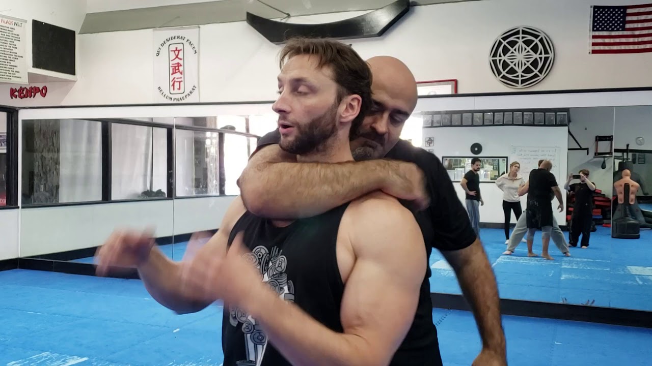 Rear Naked Choke for Film Actors - YouTube