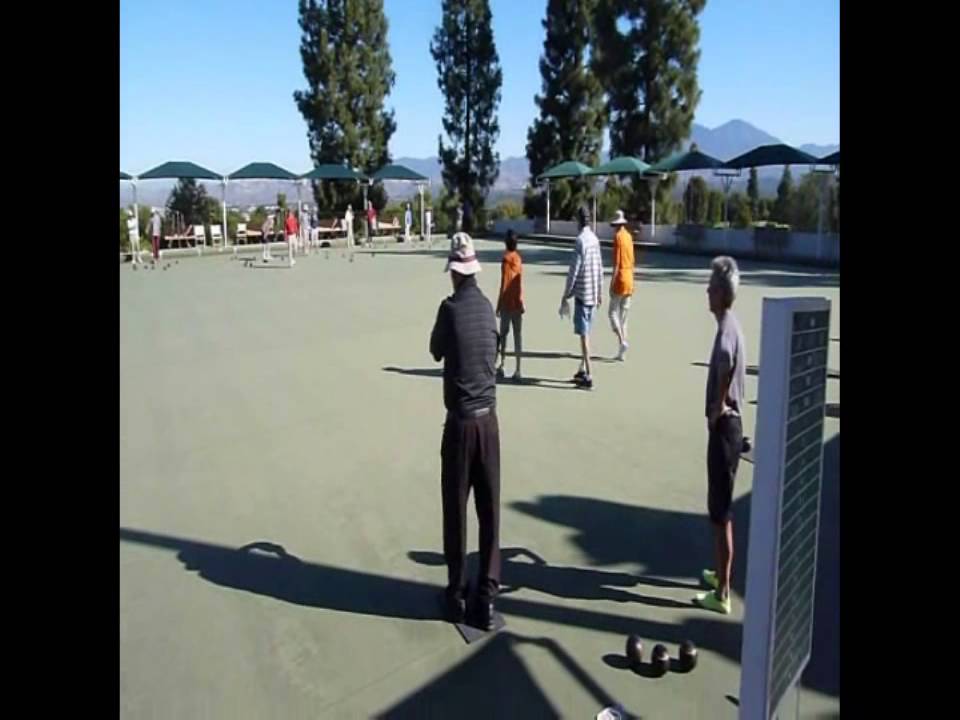 lawn bowling disc - YouTube