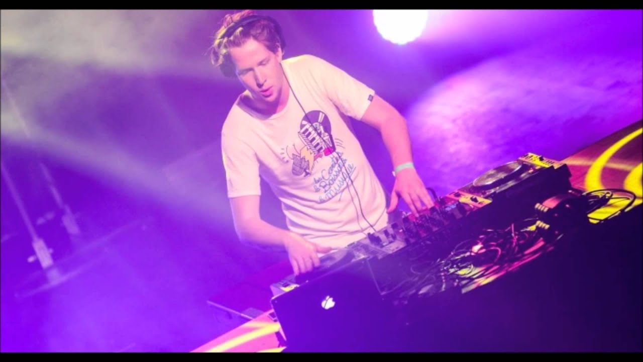 BAKERMAT - ONE DAY (Vandaag) - YouTube