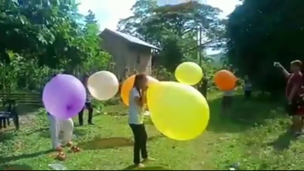 Tiup balon paling besar - YouTube
