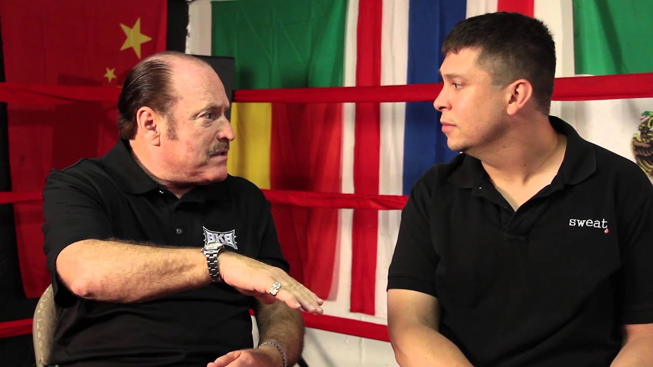 Boxingtalk's Doveed Linder interviews referee Steve Smoger - YouTube